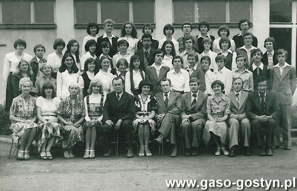 Zdjęcia klasowe - GaSo - archiwalne zdjęcia Gostynia